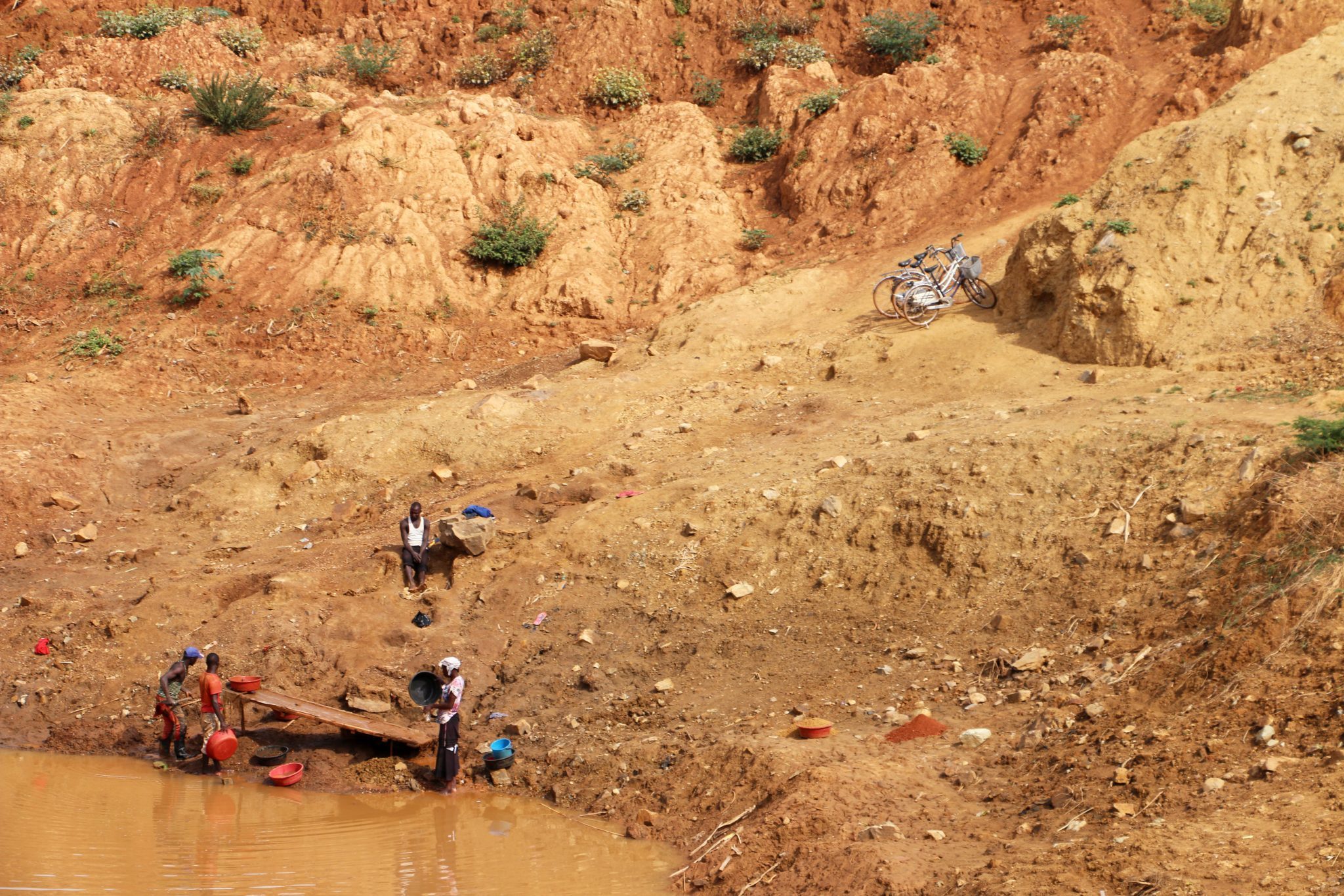 Building a foundation for more responsible gold mining in Uganda ...